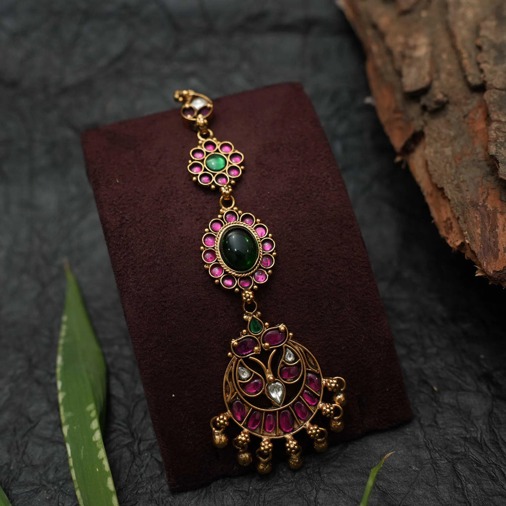 Hamsini Nagas Antique Tikka